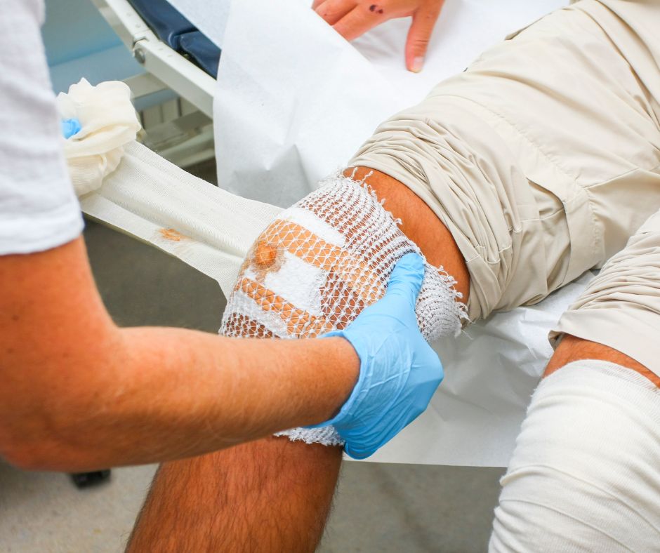 Learn When to See a Wound Specialist - Expert Advice